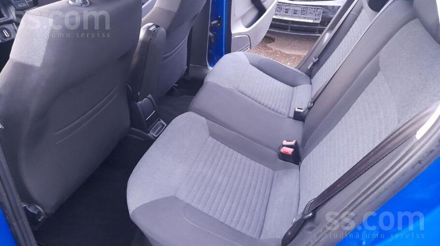Blue Volkswagen Polo 2009 in Riga, with an engine capacity of 1.40 L and mileage of 140 thousand km for 4000 €, photo 22 on AUTOMOTO.COM.LV