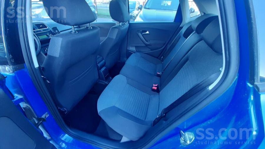 Blue Volkswagen Polo 2009 in Riga, with an engine capacity of 1.40 L and mileage of 140 thousand km for 4000 €, photo 31 on AUTOMOTO.COM.LV