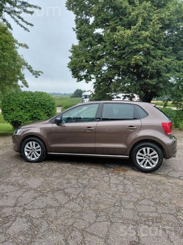 Brūns Volkswagen Polo 2011 Saldus, ar dzinēja tilpumu 1.60 L un nobraukumu 328 tūkst. km par 3200 €, foto 2 vietnē AUTOMOTO.COM.LV