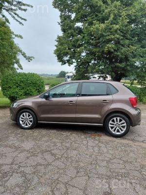 Brown Volkswagen Polo 2011 in Saldus, with an engine capacity of 1.60 L and mileage of 328 thousand km for 3200 €, photo 3 on AUTOMOTO.COM.LV