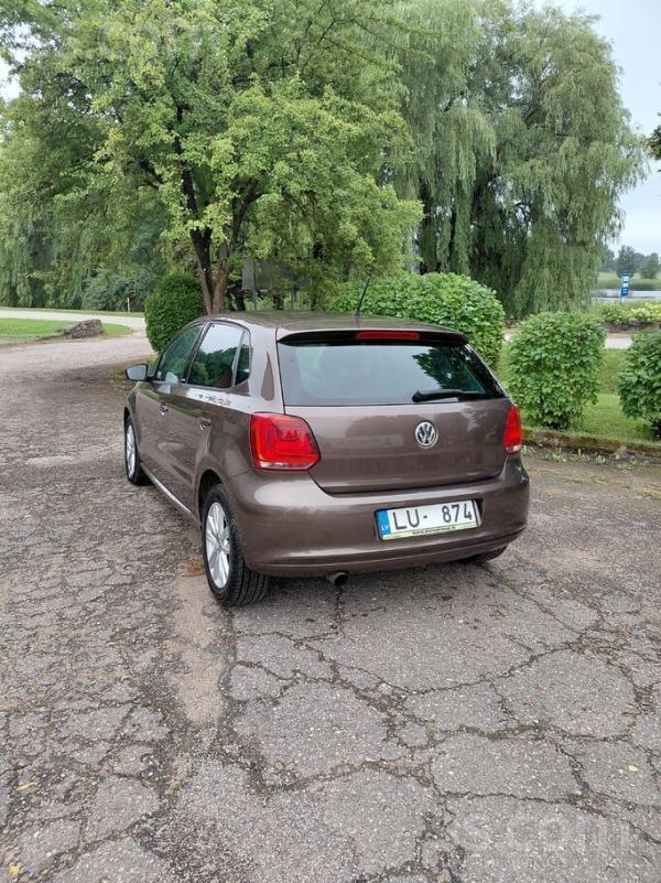 Brūns Volkswagen Polo 2011 Saldus, ar dzinēja tilpumu 1.60 L un nobraukumu 328 tūkst. km par 3200 €, foto 3 vietnē AUTOMOTO.COM.LV