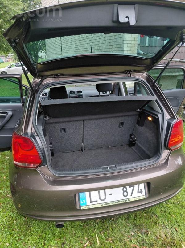 Brūns Volkswagen Polo 2011 Saldus, ar dzinēja tilpumu 1.60 L un nobraukumu 328 tūkst. km par 3200 €, foto 8 vietnē AUTOMOTO.COM.LV