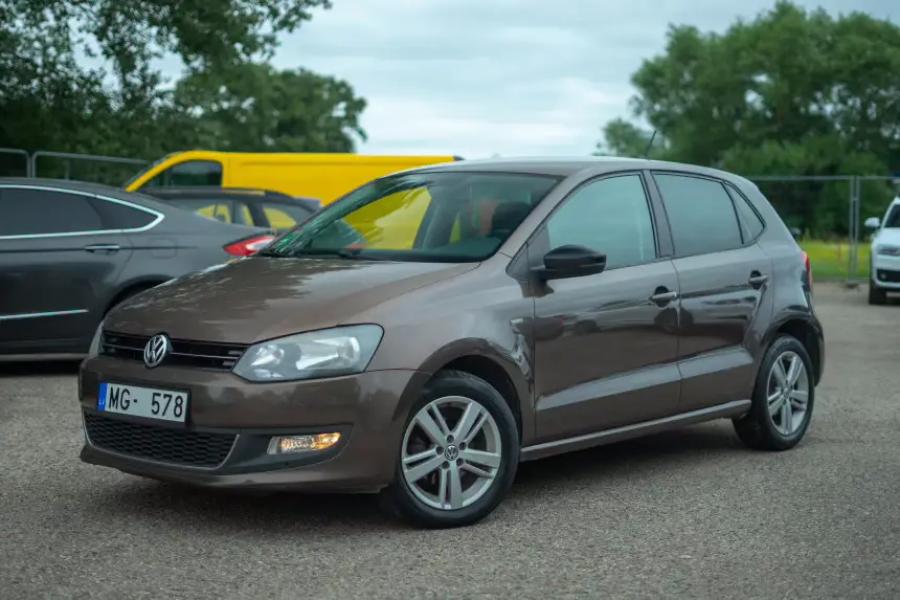 Brūns Volkswagen Polo 2012 Liepāja, ar dzinēja tilpumu 1.60 L un nobraukumu 276 tūkst. km par 4500 €, foto 1 vietnē AUTOMOTO.COM.LV