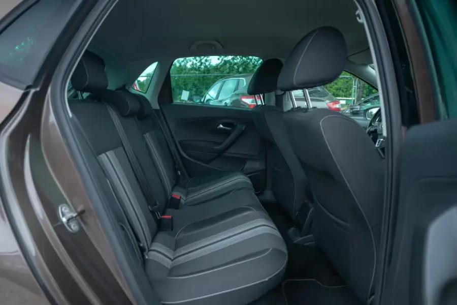Brūns Volkswagen Polo 2012 Liepāja, ar dzinēja tilpumu 1.60 L un nobraukumu 276 tūkst. km par 4500 €, foto 13 vietnē AUTOMOTO.COM.LV
