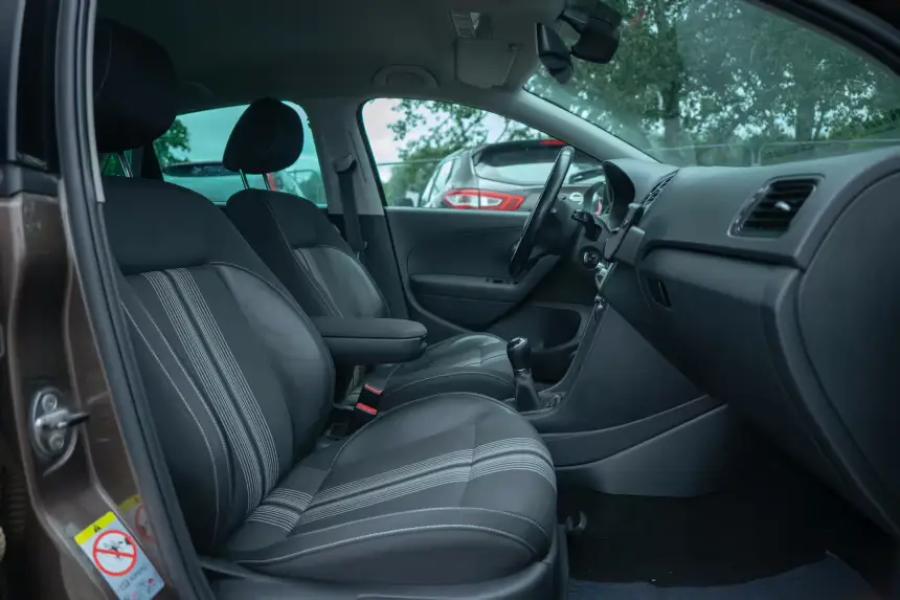 Brūns Volkswagen Polo 2012 Liepāja, ar dzinēja tilpumu 1.60 L un nobraukumu 276 tūkst. km par 4500 €, foto 14 vietnē AUTOMOTO.COM.LV