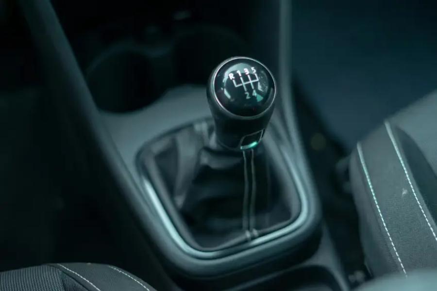 Brūns Volkswagen Polo 2012 Liepāja, ar dzinēja tilpumu 1.60 L un nobraukumu 276 tūkst. km par 4500 €, foto 18 vietnē AUTOMOTO.COM.LV