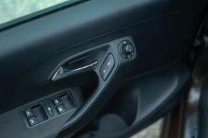 Brūns Volkswagen Polo 2012 Liepāja, ar dzinēja tilpumu 1.60 L un nobraukumu 276 tūkst. km par 4500 €, foto 19 vietnē AUTOMOTO.COM.LV