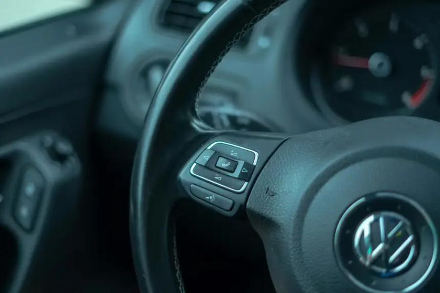 Brūns Volkswagen Polo 2012 Liepāja, ar dzinēja tilpumu 1.60 L un nobraukumu 276 tūkst. km par 4500 €, foto 22 vietnē AUTOMOTO.COM.LV