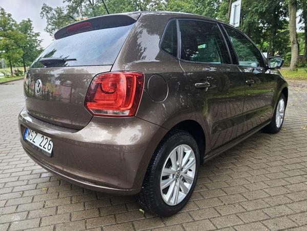 Brūns Volkswagen Polo 2013 Viļņa, ar dzinēja tilpumu 1.20 L un nobraukumu 201 tūkst. km par 3700 €, foto 5 vietnē AUTOMOTO.COM.LV