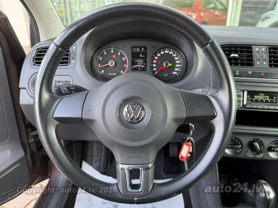 Brown Volkswagen Polo 2013 in Tartu, with an engine capacity of 1.40 L and mileage of 136 thousand km for 4900 €, photo 14 on AUTOMOTO.COM.LV
