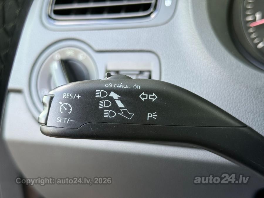 Brown Volkswagen Polo 2013 in Tartu, with an engine capacity of 1.40 L and mileage of 136 thousand km for 4900 €, photo 16 on AUTOMOTO.COM.LV
