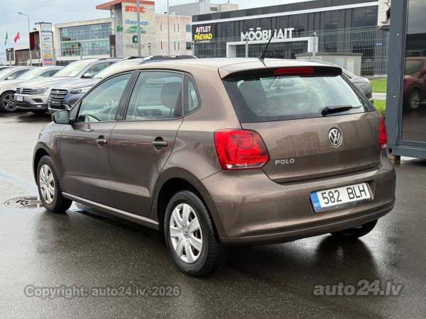 Volkswagen Polo 2014 in Tallinn on AUTOMOTO.COM.LV Brown Volkswagen Polo 2014 in Tallinn, with an engine capacity of 1.20 L and mileage of 110 thousand km for 4990 €, photo 5 on AUTOMOTO.COM.LV