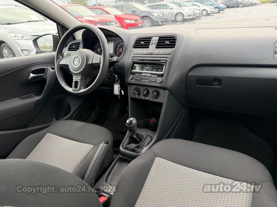 Brown Volkswagen Polo 2014 in Tallinn, with an engine capacity of 1.20 L and mileage of 110 thousand km for 4990 €, photo 7 on AUTOMOTO.COM.LV