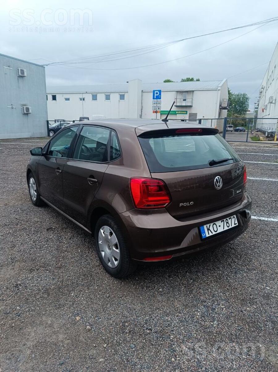 Brown Volkswagen Polo 2017 in Riga, with an engine capacity of 1.00 L and mileage of 178 thousand km for 4650 €, photo 8 on AUTOMOTO.COM.LV