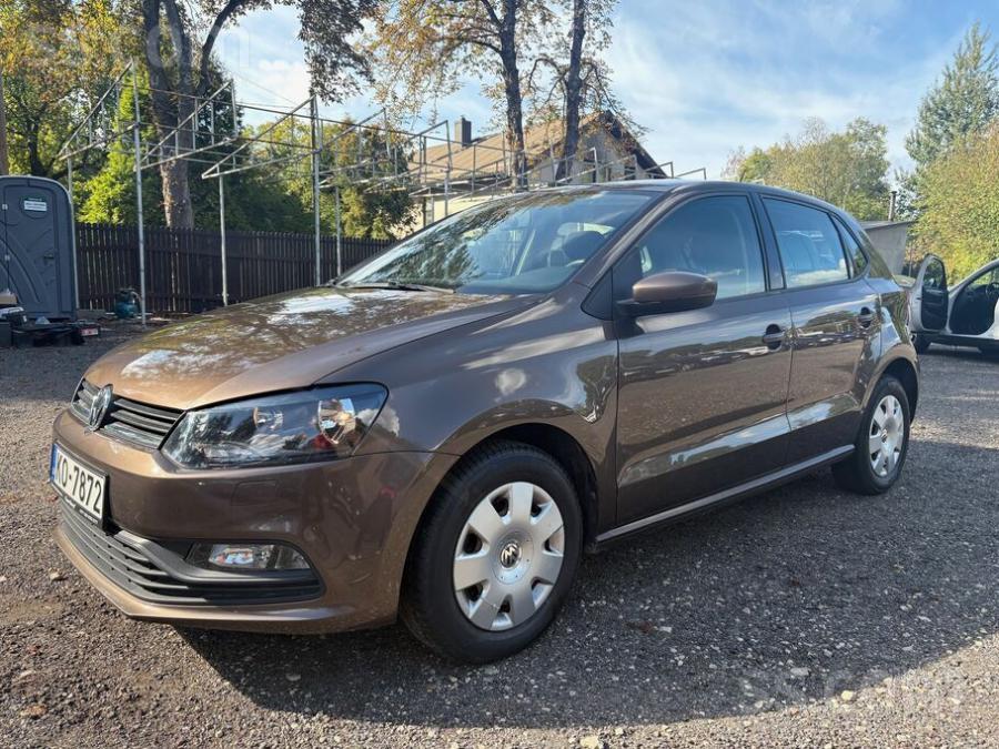 Brown Volkswagen Polo 2017 in Riga, with an engine capacity of 1.00 L and mileage of 0 thousand km for 4490 €, photo 3 on AUTOMOTO.COM.LV