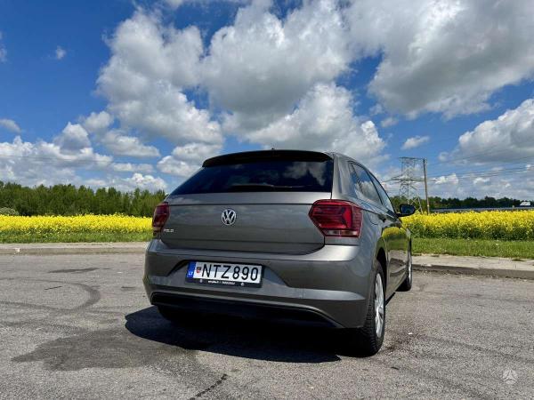 Brown Volkswagen Polo 2018 in Panevezys, with an engine capacity of 1.60 L and mileage of 294 thousand km for 7299 €, photo 7 on AUTOMOTO.COM.LV