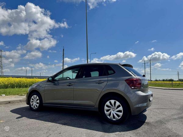 Brown Volkswagen Polo 2018 in Panevezys, with an engine capacity of 1.60 L and mileage of 294 thousand km for 7299 €, photo 9 on AUTOMOTO.COM.LV