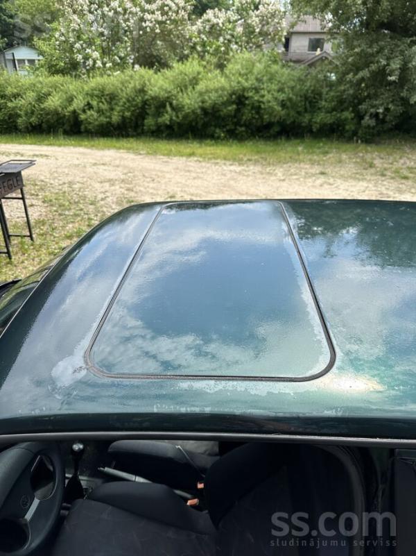 Zaļš Volkswagen Polo 1993 Rīga, ar dzinēja tilpumu 1.00 L un nobraukumu 300 tūkst. km par 1150 €, foto 6 vietnē AUTOMOTO.COM.LV
