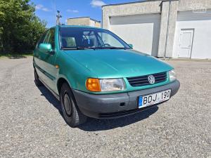 Green Volkswagen Polo 1996 in Jonava, with an engine capacity of 1.00 L and mileage of 118 thousand km for 500 €, photo 3 on AUTOMOTO.COM.LV