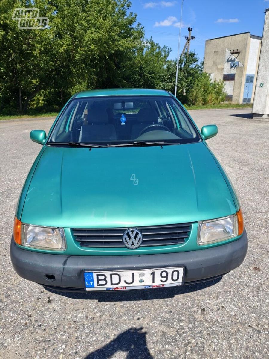 Green Volkswagen Polo 1996 in Jonava, with an engine capacity of 1.00 L and mileage of 118 thousand km for 500 €, photo 7 on AUTOMOTO.COM.LV