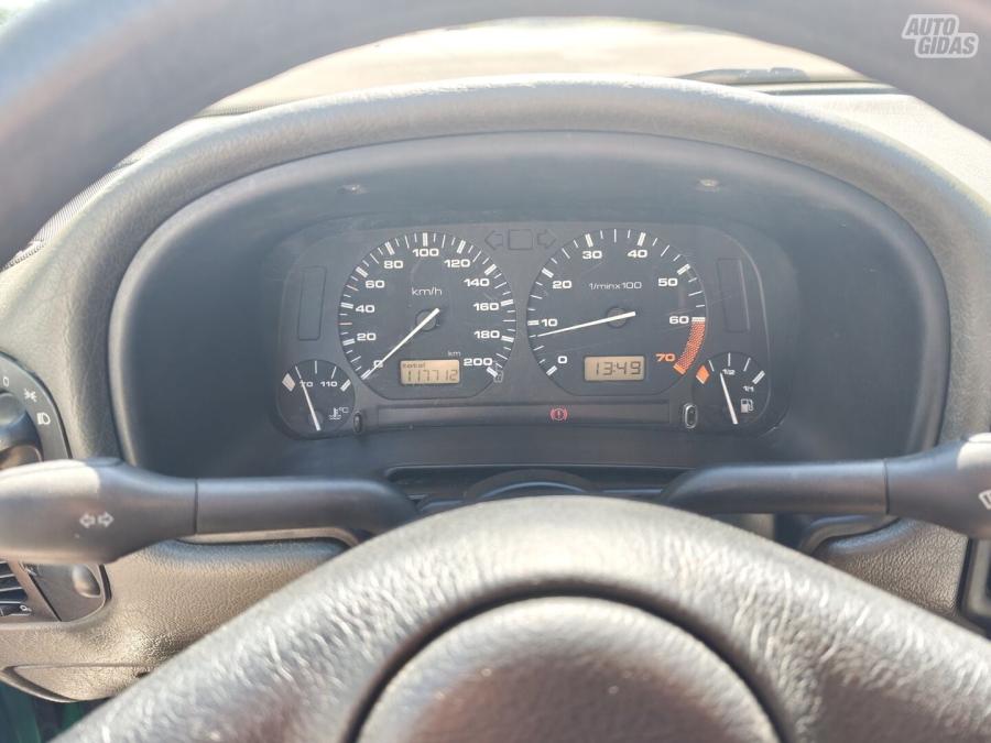 Green Volkswagen Polo 1996 in Jonava, with an engine capacity of 1.00 L and mileage of 118 thousand km for 500 €, photo 11 on AUTOMOTO.COM.LV