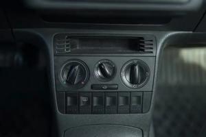 Zaļš Volkswagen Polo 2000 Liepāja, ar dzinēja tilpumu 1.40 L un nobraukumu 283 tūkst. km par 1150 €, foto 14 vietnē AUTOMOTO.COM.LV