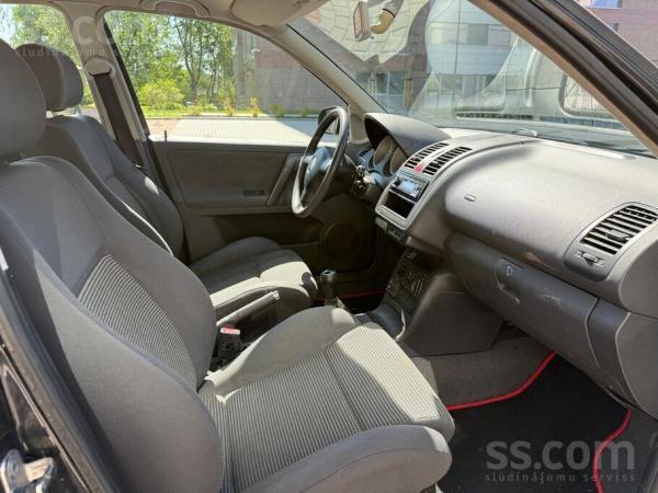 Zaļš Volkswagen Polo 2001 Rīga, ar dzinēja tilpumu 1.40 L un nobraukumu 0 tūkst. km par 1300 €, foto 7 vietnē AUTOMOTO.COM.LV