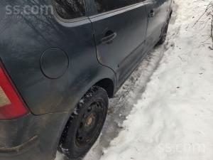 Zaļš Volkswagen Polo 2002 Rēzekne, ar dzinēja tilpumu 1.40 L un nobraukumu 401 tūkst. km par 350 €, foto 4 vietnē AUTOMOTO.COM.LV