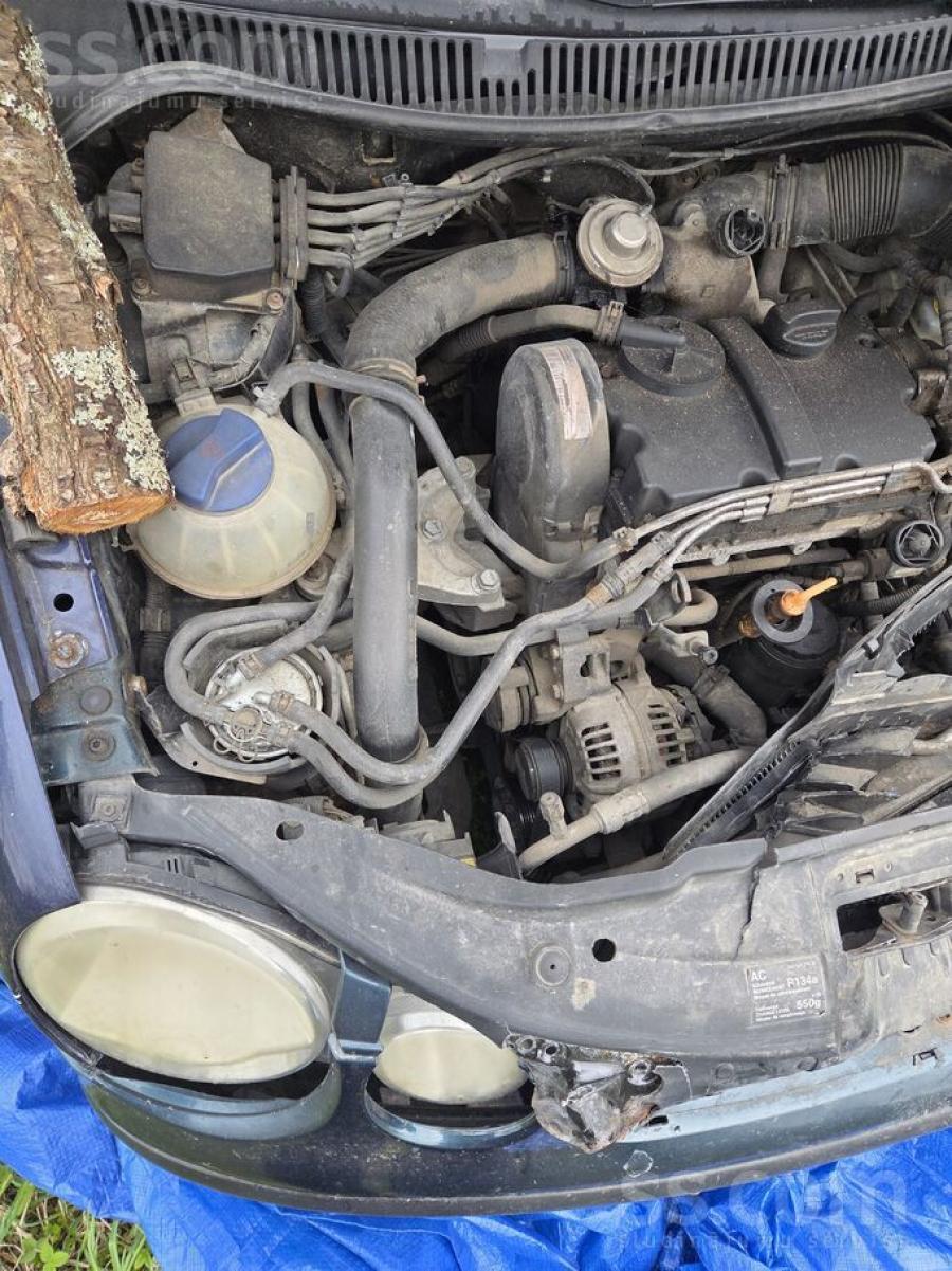 Zaļš Volkswagen Polo 2002 Rēzekne, ar dzinēja tilpumu 1.40 L un nobraukumu 401 tūkst. km par 350 €, foto 7 vietnē AUTOMOTO.COM.LV