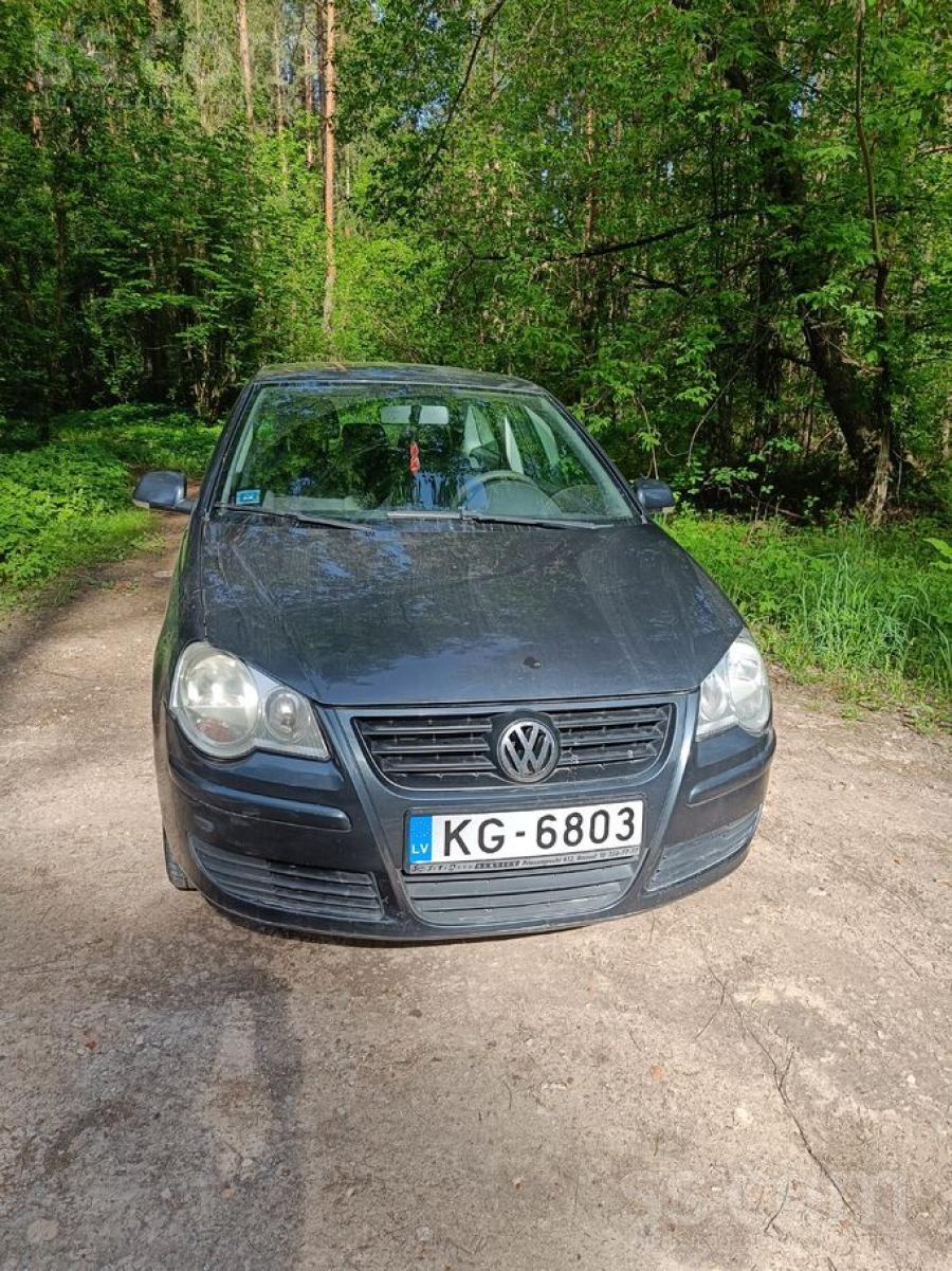 Grey Volkswagen Polo 2007 in Jelgava, with an engine capacity of 1.40 L and mileage of 288 thousand km for 5450 €, photo 1 on AUTOMOTO.COM.LV