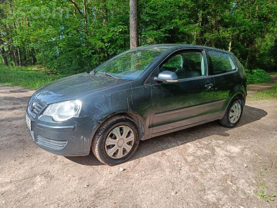 Grey Volkswagen Polo 2007 in Jelgava, with an engine capacity of 1.40 L and mileage of 288 thousand km for 5450 €, photo 3 on AUTOMOTO.COM.LV