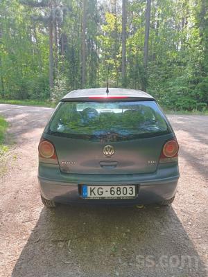Grey Volkswagen Polo 2007 in Jelgava, with an engine capacity of 1.40 L and mileage of 288 thousand km for 5450 €, photo 5 on AUTOMOTO.COM.LV
