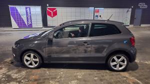 Grey Volkswagen Polo 2015 in Vilnius, with an engine capacity of 1.40 L and mileage of 297 thousand km for 5699 €, photo 7 on AUTOMOTO.COM.LV