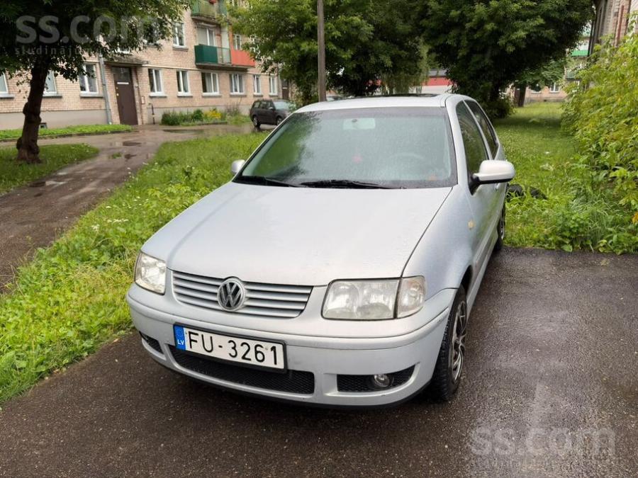 Pelēks Volkswagen Polo 1999 Daugavpils, ar dzinēja tilpumu 1.40 L un nobraukumu 280 tūkst. km par 1250 €, foto 1 vietnē AUTOMOTO.COM.LV