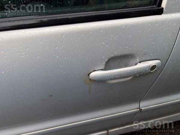 Pelēks Volkswagen Polo 1999 Daugavpils, ar dzinēja tilpumu 1.40 L un nobraukumu 280 tūkst. km par 1050 €, foto 9 vietnē AUTOMOTO.COM.LV