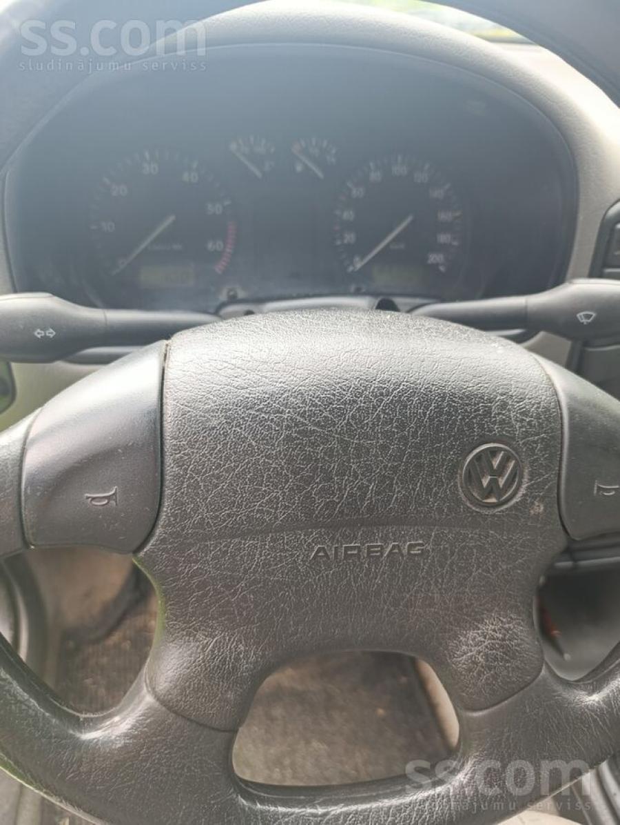 Grey Volkswagen Polo 1999 in Cesis, with an engine capacity of 1.40 L and mileage of 233 thousand km for 550 €, photo 4 on AUTOMOTO.COM.LV