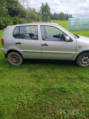 Grey Volkswagen Polo 1999 in Cesis, with an engine capacity of 1.40 L and mileage of 233 thousand km for 550 €, photo 8 on AUTOMOTO.COM.LV