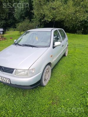 Grey Volkswagen Polo 1999 in Cesis, with an engine capacity of 1.40 L and mileage of 233 thousand km for 550 €, photo  on AUTOMOTO.COM.LV