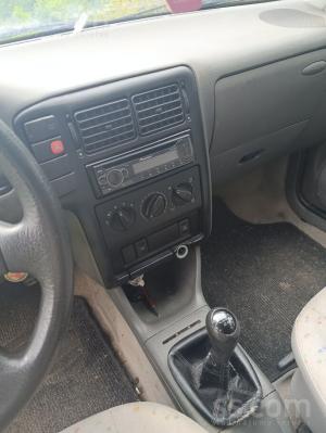 Grey Volkswagen Polo 1999 in Cesis, with an engine capacity of 1.40 L and mileage of 233 thousand km for 550 €, photo 5 on AUTOMOTO.COM.LV