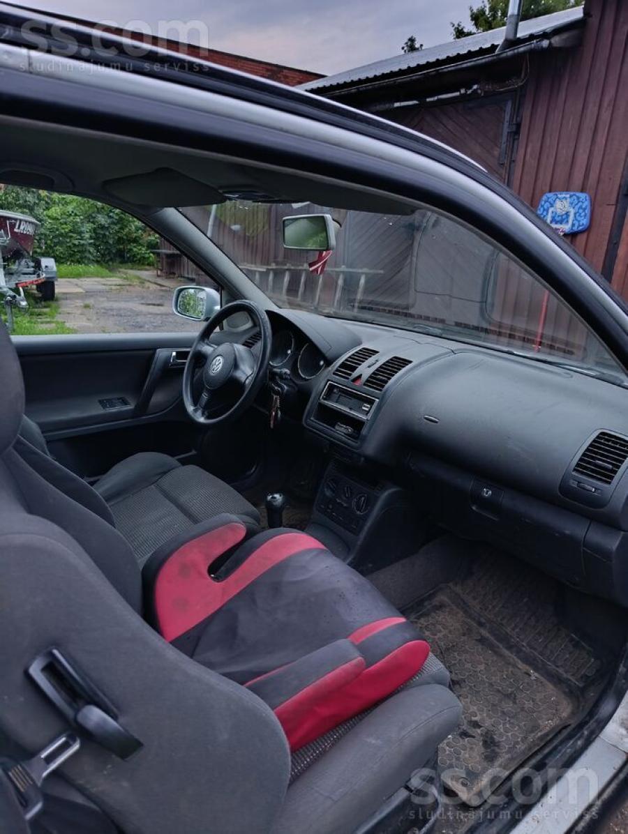 Grey Volkswagen Polo 2000 in Riga, with an engine capacity of 1.40 L and mileage of 450 thousand km for 350 €, photo 7 on AUTOMOTO.COM.LV