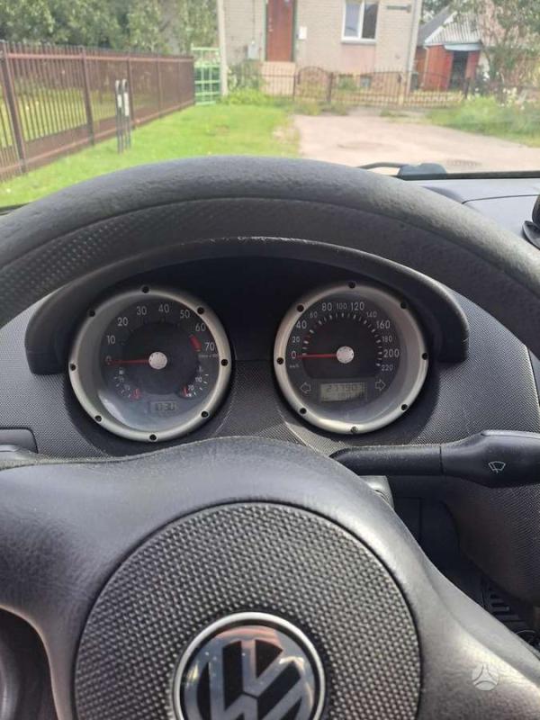 Grey Volkswagen Polo 2000 in Sirvintos, with an engine capacity of 0.00 L and mileage of 278 thousand km for 950 €, photo 7 on AUTOMOTO.COM.LV