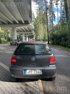 Grey Volkswagen Polo 2000 in Jurmala, with an engine capacity of 1.40 L and mileage of 338 thousand km for 750 €, photo 4 on AUTOMOTO.COM.LV