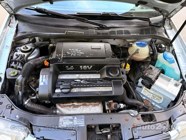 Grey Volkswagen Polo 2001 in Tallinn, with an engine capacity of 1.40 L and mileage of 198 thousand km for 1399 €, photo 7 on AUTOMOTO.COM.LV
