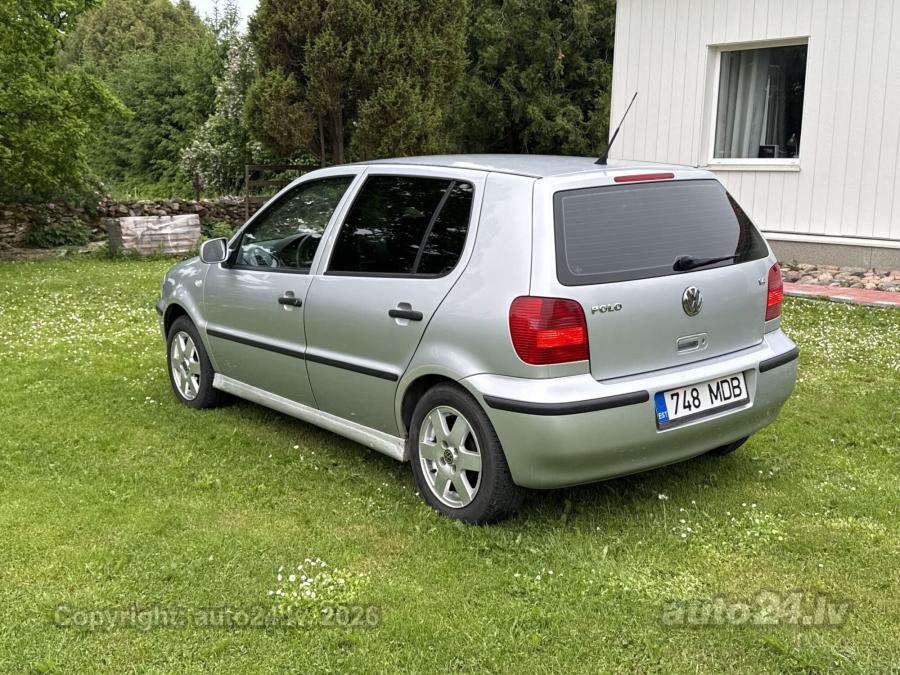 Grey Volkswagen Polo 2001 in Tallinn, with an engine capacity of 1.40 L and mileage of 197 thousand km for 900 €, photo 8 on AUTOMOTO.COM.LV