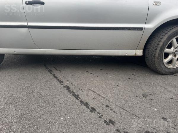 Pelēks Volkswagen Polo 2001 Liepāja, ar dzinēja tilpumu 1.40 L un nobraukumu 303 tūkst. km par 700 €, foto 3 vietnē AUTOMOTO.COM.LV