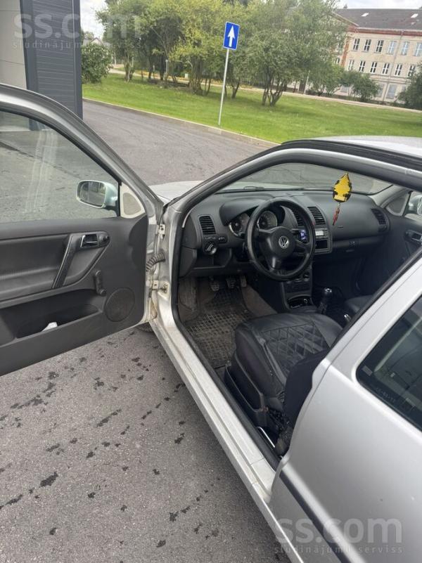 Pelēks Volkswagen Polo 2001 Liepāja, ar dzinēja tilpumu 1.40 L un nobraukumu 303 tūkst. km par 700 €, foto 8 vietnē AUTOMOTO.COM.LV