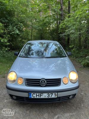 Grey Volkswagen Polo 2002 in Vilnius, with an engine capacity of 1.20 L and mileage of 197 thousand km for 800 €, photo 3 on AUTOMOTO.COM.LV