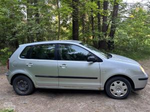 Grey Volkswagen Polo 2002 in Vilnius, with an engine capacity of 1.20 L and mileage of 197 thousand km for 800 €, photo 4 on AUTOMOTO.COM.LV