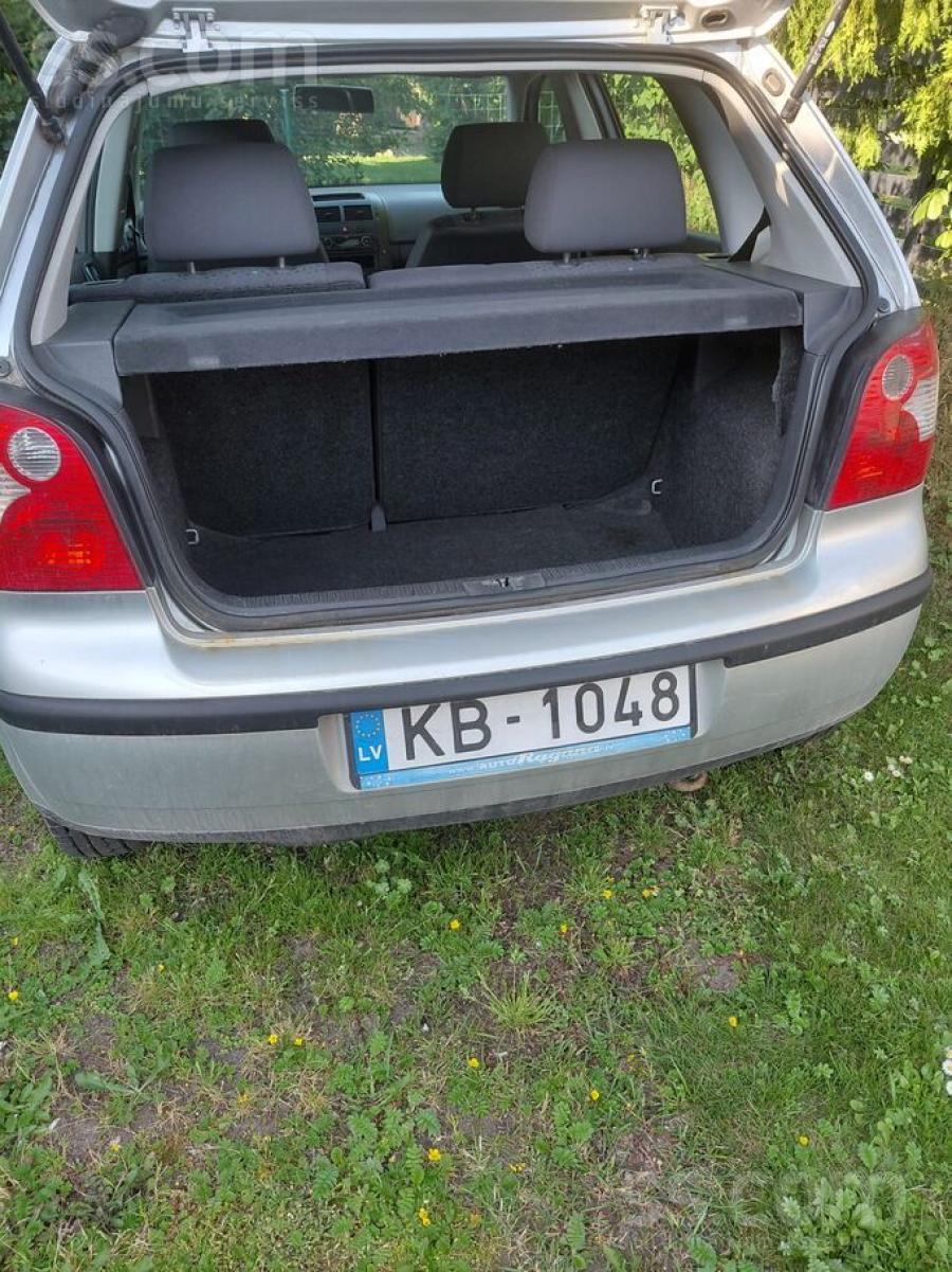Pelēks Volkswagen Polo 2002 Rīga, ar dzinēja tilpumu 1.40 L un nobraukumu 291 tūkst. km par 700 €, foto 5 vietnē AUTOMOTO.COM.LV