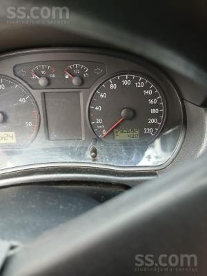 Pelēks Volkswagen Polo 2002 Rīga, ar dzinēja tilpumu 1.40 L un nobraukumu 291 tūkst. km par 700 €, foto 6 vietnē AUTOMOTO.COM.LV